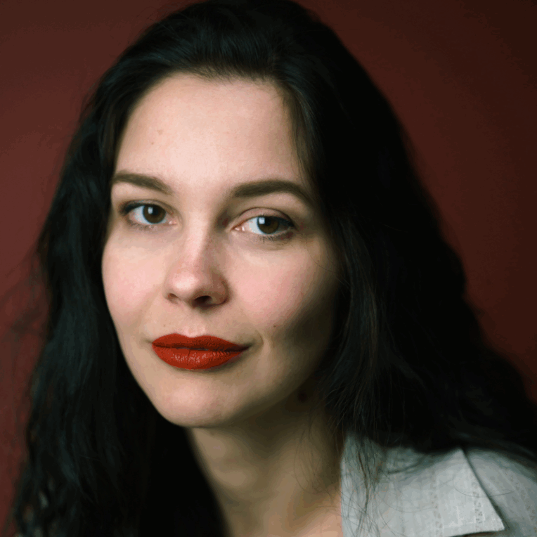 Maya Danks | American Shakespeare Center